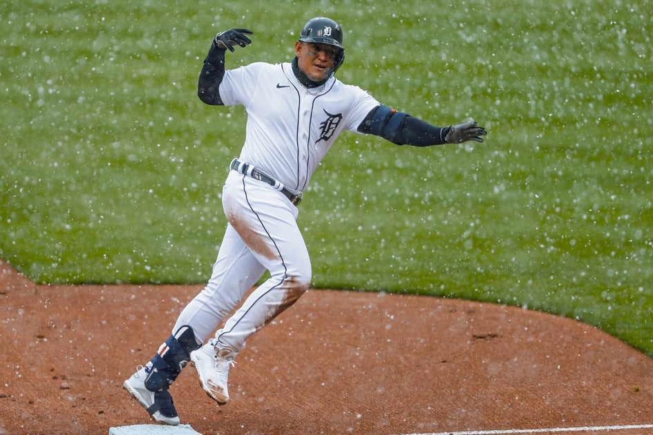 Roar of 125: The Epic History of the Detroit Tigers – Pediment Publishing