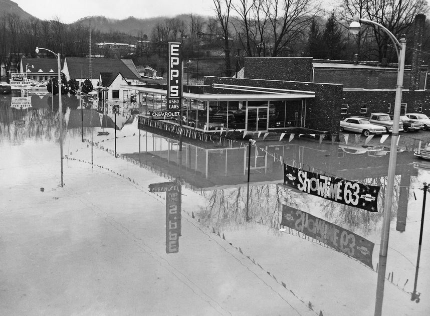 Life in Eastern Kentucky: A Pictorial History | 1940-1970 – Pediment ...